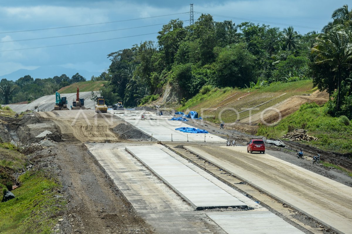 Kelanjutan pembangunan jalan tol Serang-Panimbang | ANTARA Foto