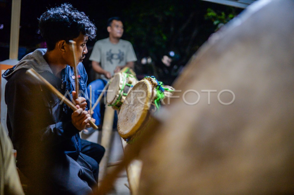 Tradition Tabeuh Bedug month Ramadan | ANTARA Foto
