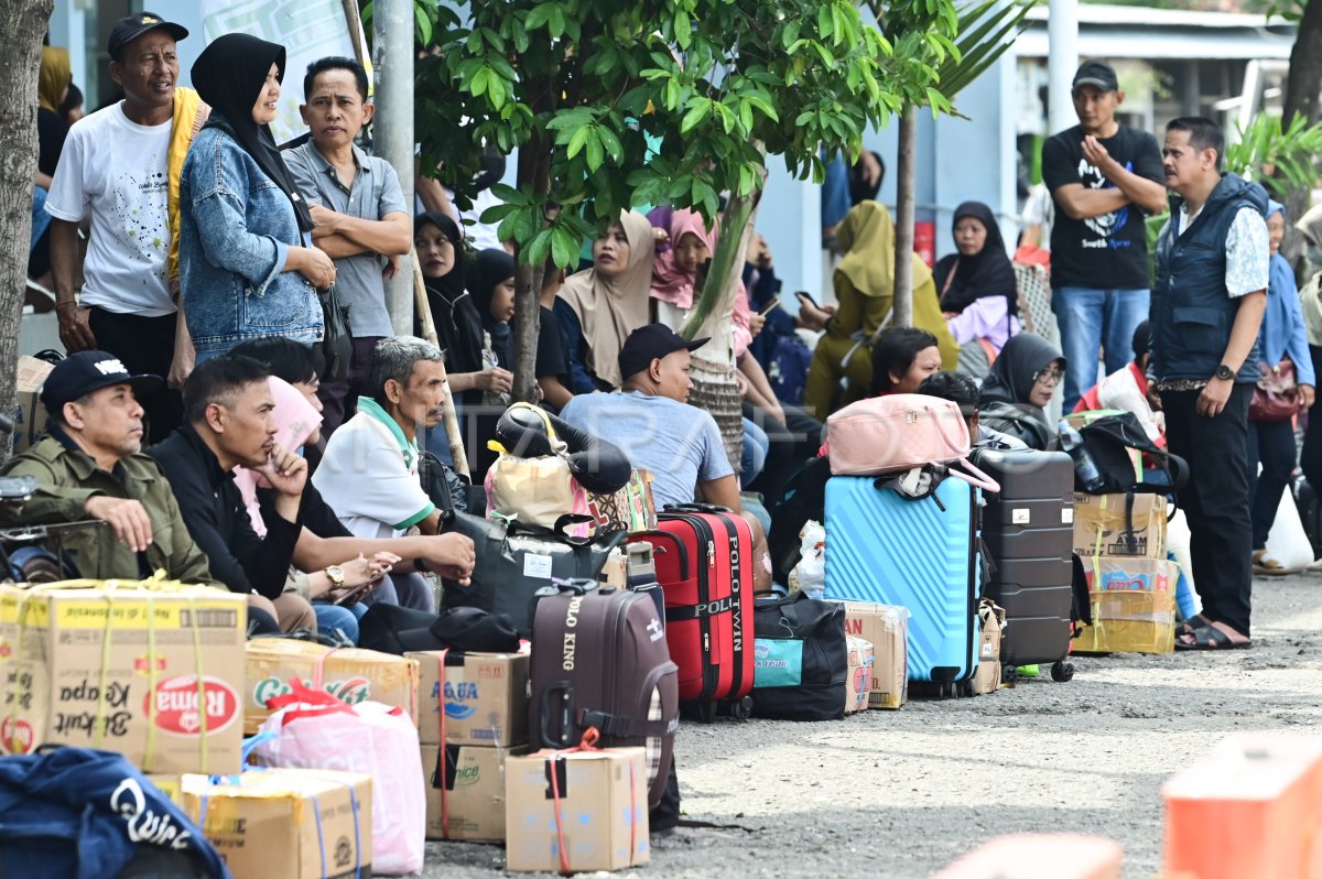 Arus balik Lebaran Terminal Maospati Magetan | ANTARA Foto