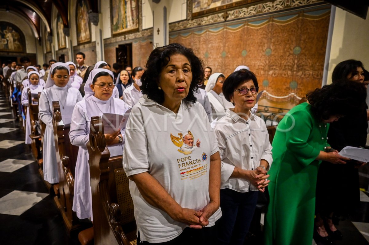 Misa Requiem untuk mendoakan Paus Fransiskus | ANTARA Foto