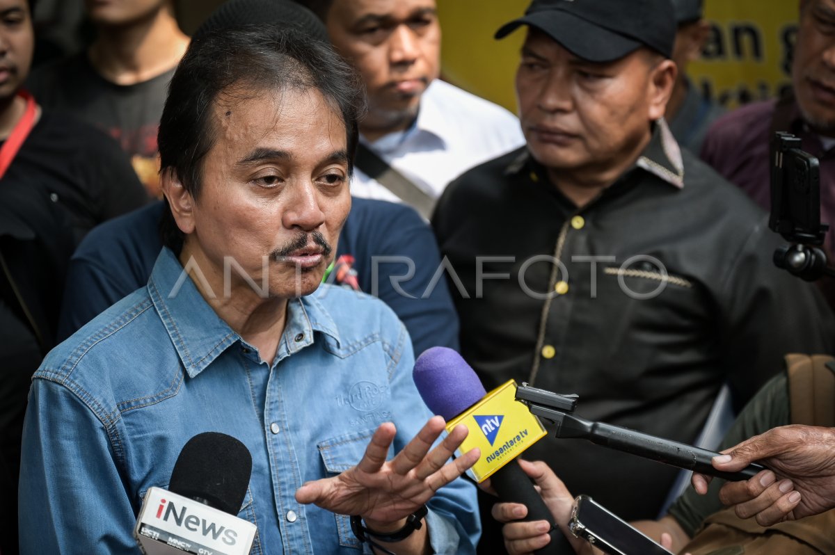 Roy Suryo diperiksa terkait kasus tudingan ijazah palsu Jokowi | ANTARA Foto