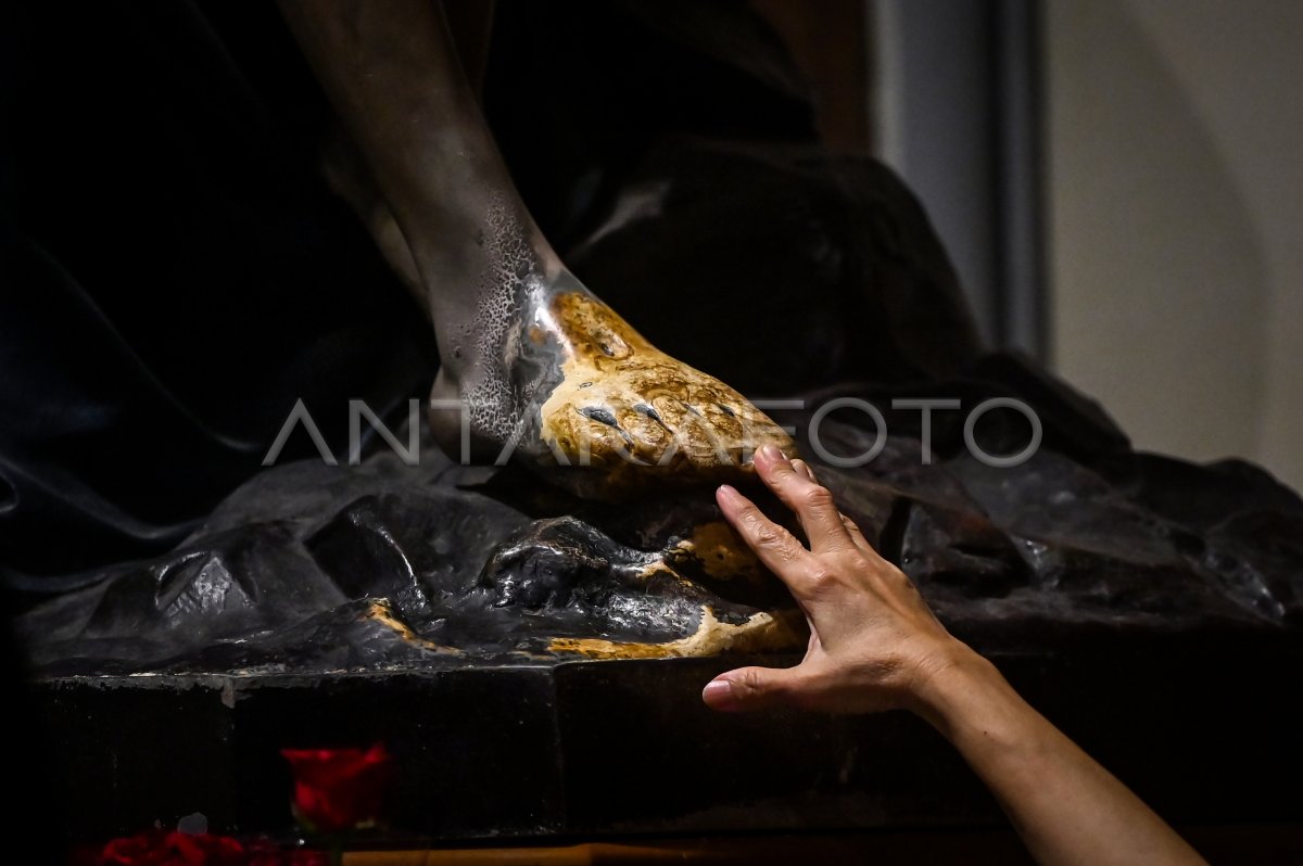 Ibadah Kenaikan Yesus Kristus di Gereja Katedral | ANTARA Foto