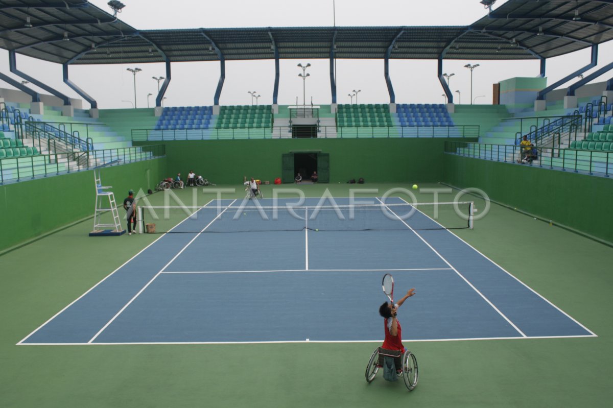 EXERCISE TENNIS CHAIR WHEEL | ANTARA Foto EXERCISE TENNIS CHAIR WHEEL | ANTARA Foto
