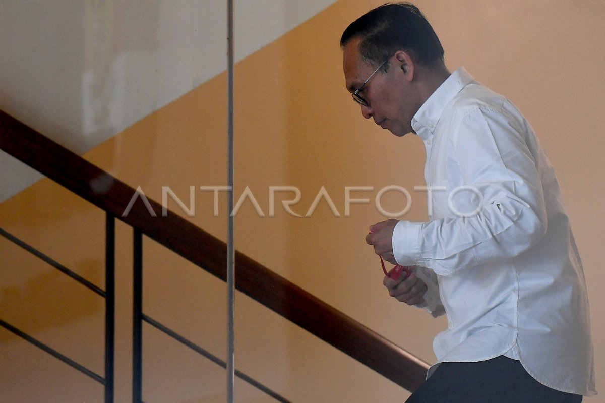 PEMERIKSAAN MUHAMMAD ARIF WIBOWO | ANTARA Foto PEMERIKSAAN MUHAMMAD ARIF WIBOWO | ANTARA Foto