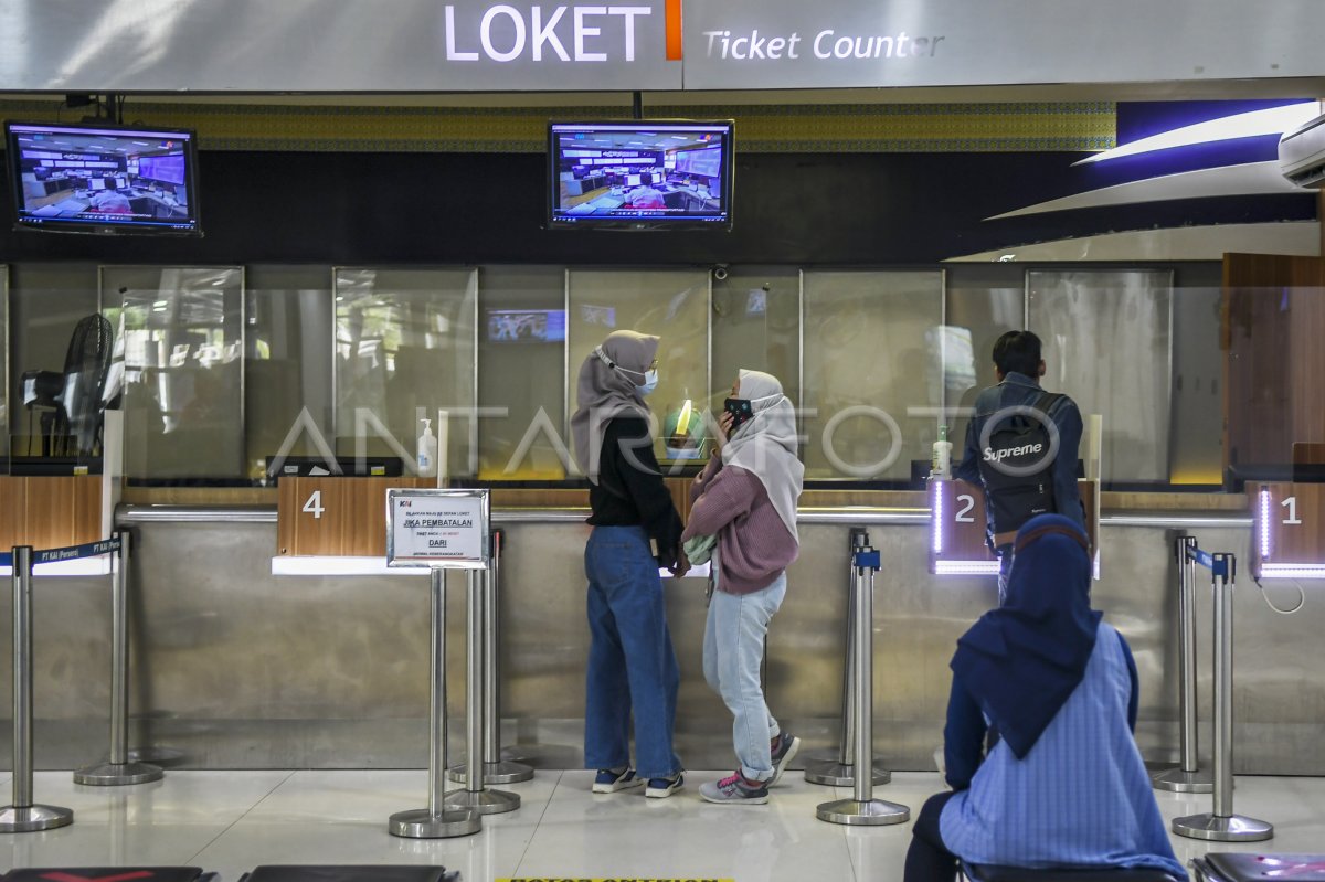 BOLETOS DE TREN DE BALAS NATARU | ANTARA Foto