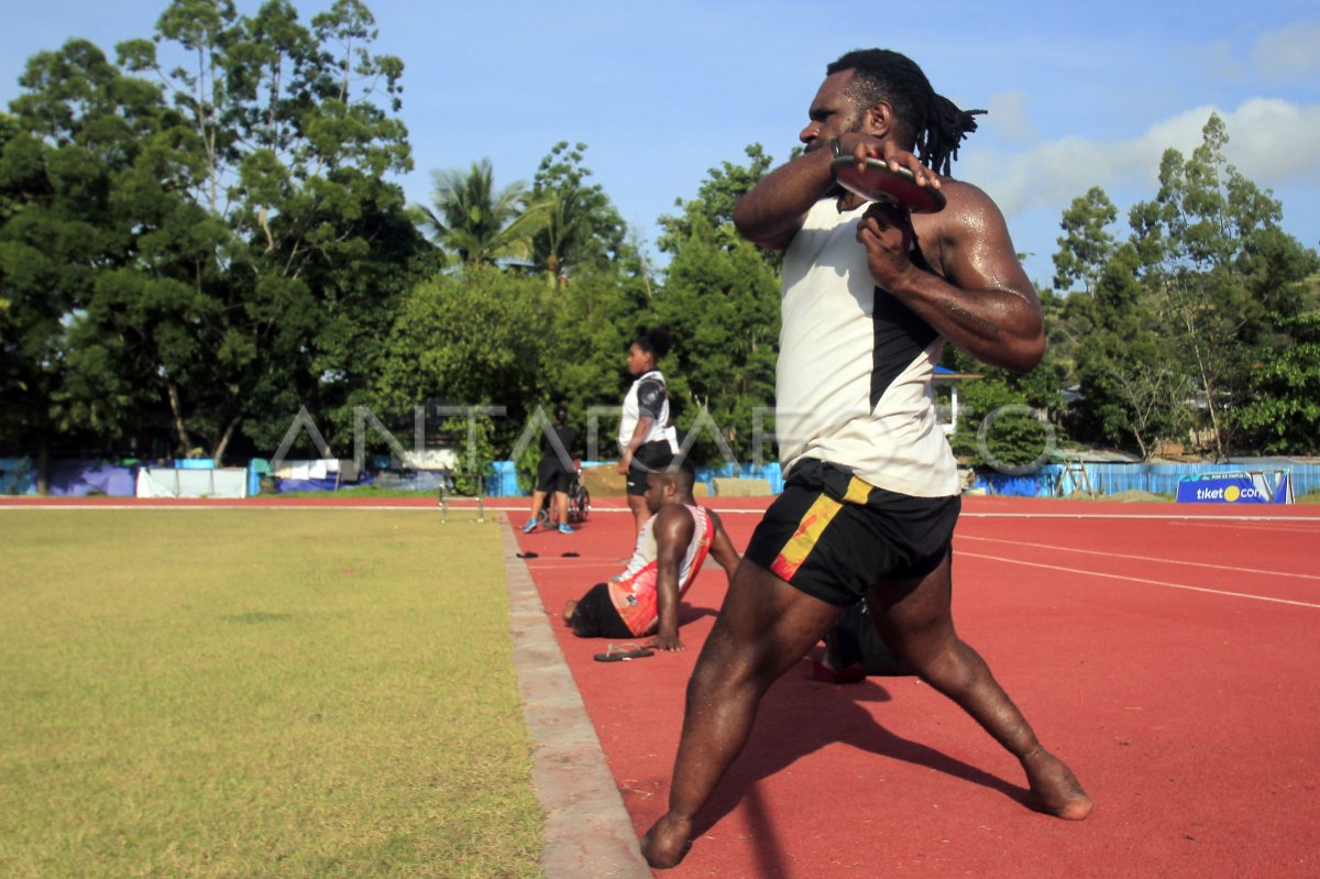 LATIHAN ATLET PAPUA JELANG PEPARNAS | ANTARA Foto