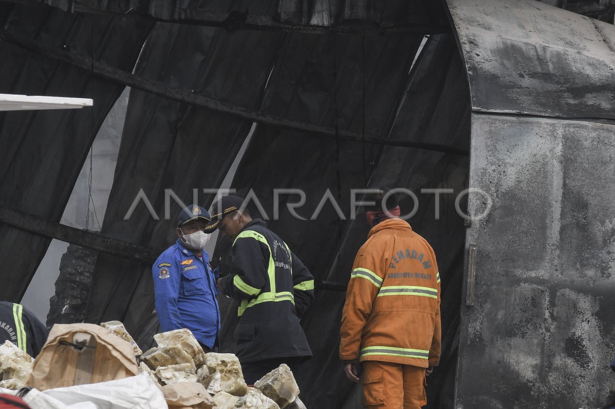 Fire Sewage Treatment Plant In Cikarang Antara Foto