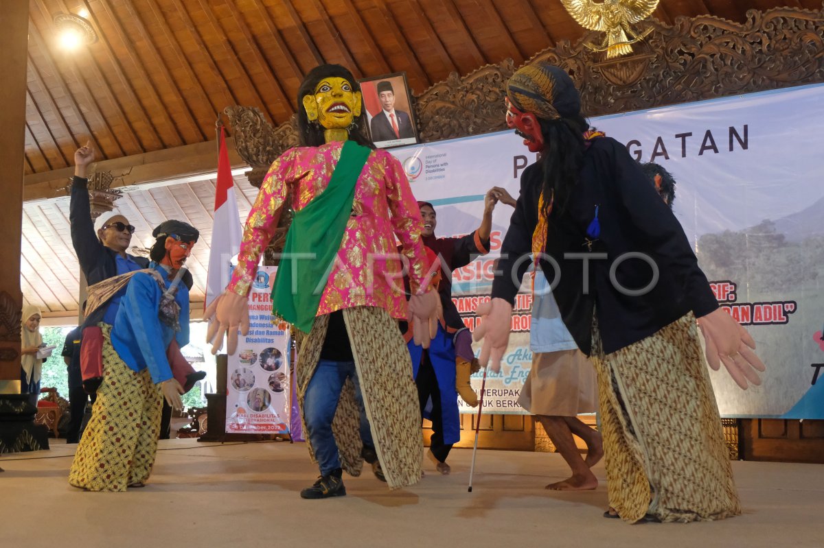 PERINGATAN HARI DISABILITAS INTERNASIONAL 2022 | ANTARA Foto PERINGATAN HARI DISABILITAS INTERNASIONAL 2022 | ANTARA Foto