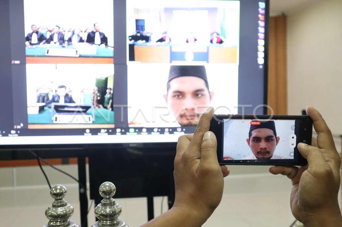 Sidang perdana ujaran kebencian eks peneliti BRIN | ANTARA Foto Sidang perdana ujaran kebencian eks peneliti BRIN | ANTARA Foto