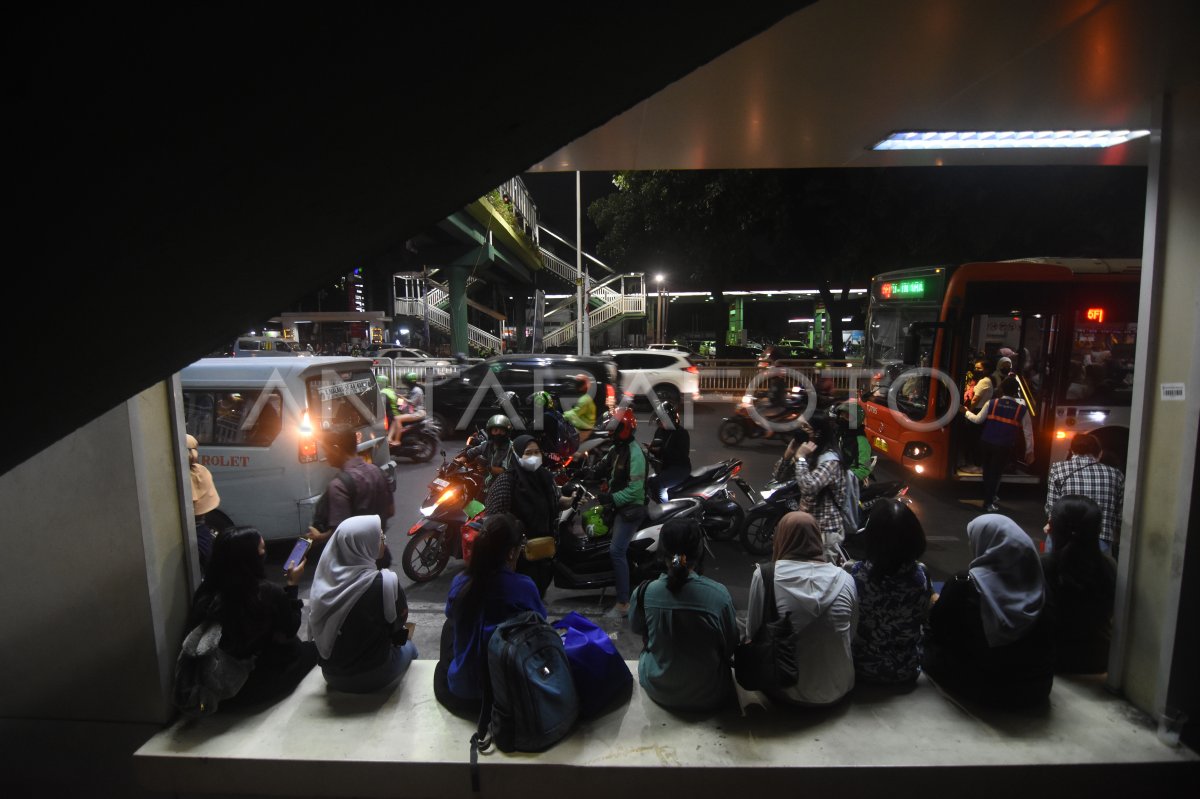 Pemprov DKI Jakarta usulkan pengenaan pajak layanan ojek daring ... Pemprov DKI Jakarta usulkan pengenaan pajak layanan ojek daring ...