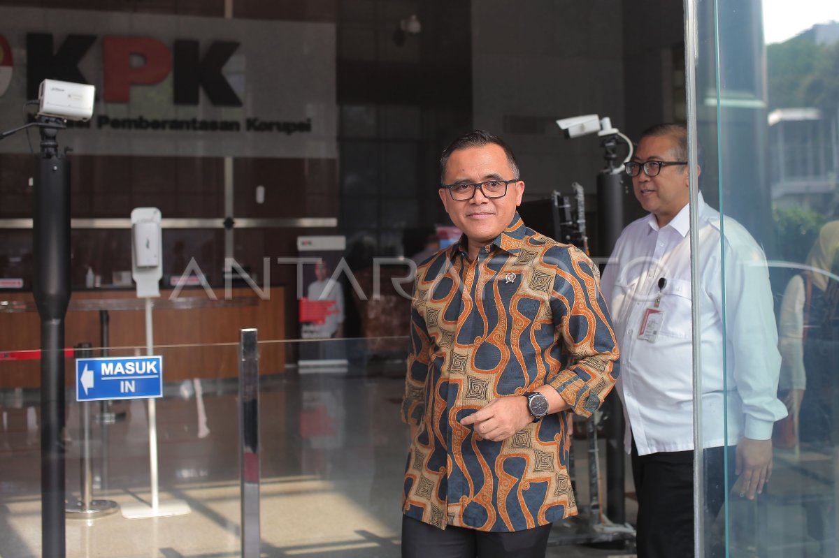Peluncuran Nilai-Nilai Dasar ASN Berakhlak | ANTARA Foto Peluncuran Nilai-Nilai Dasar ASN Berakhlak | ANTARA Foto