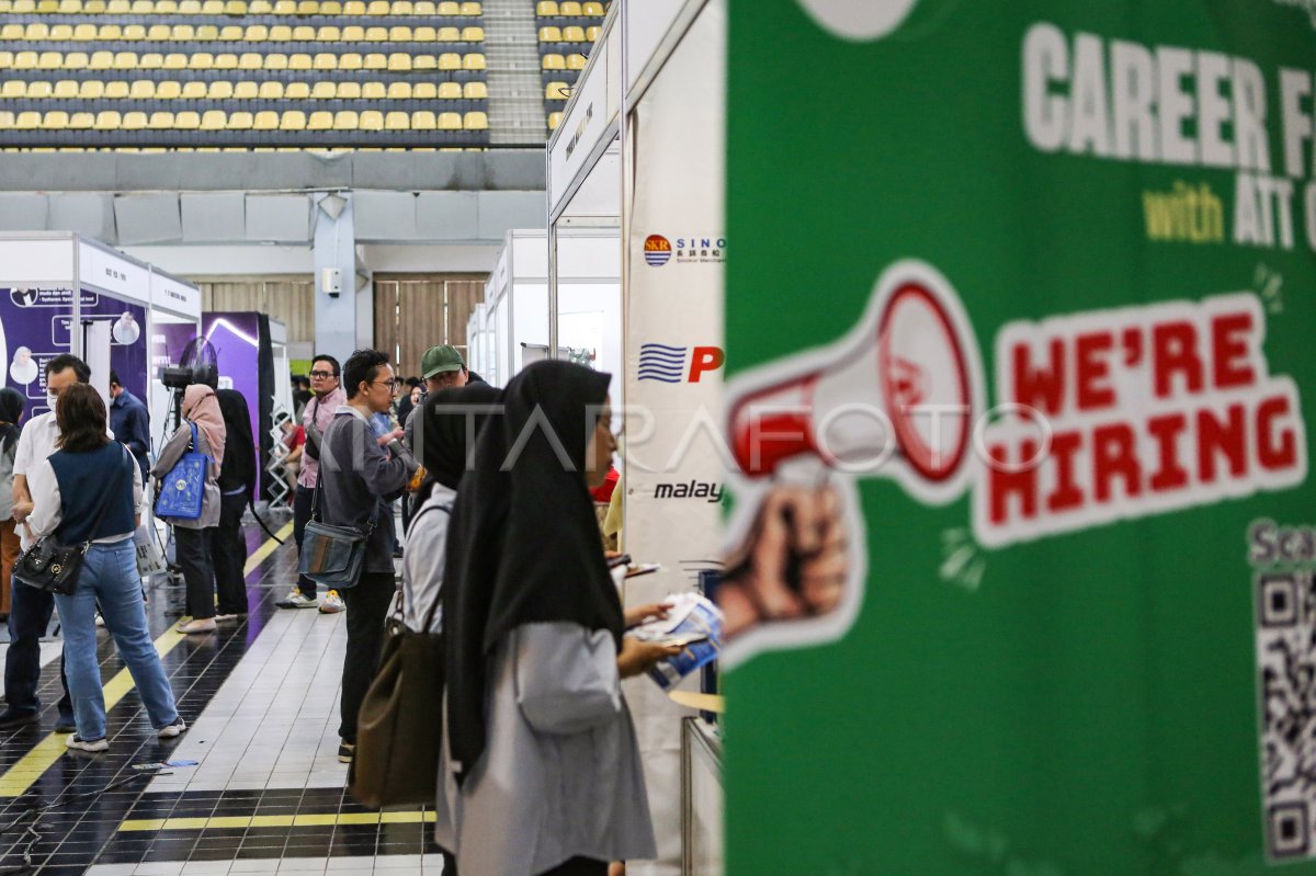 UI Vocational Job & Scholarship Expo 2023 | ANTARA Foto