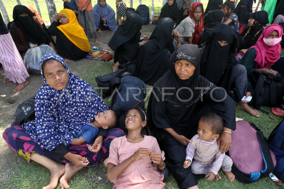 Imigran Rohingya terdampar di Aceh Besar | ANTARA Foto