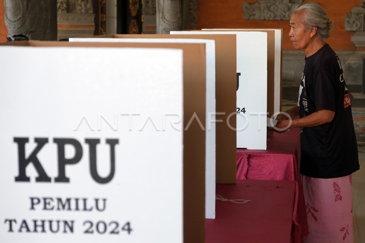 Pemungutan suara ulang Pemilu 2024 di Bali | ANTARA Foto