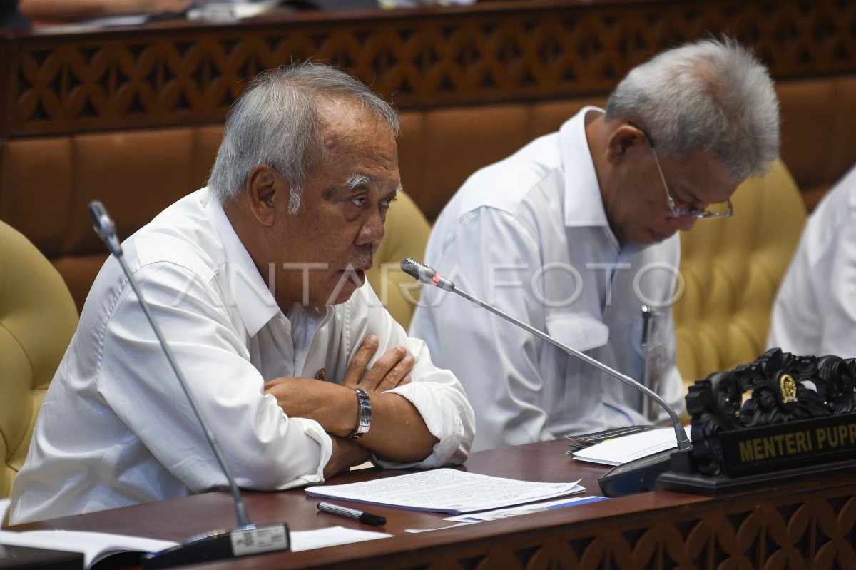 Raker DPR dan Kementerian PUPR | ANTARA Foto