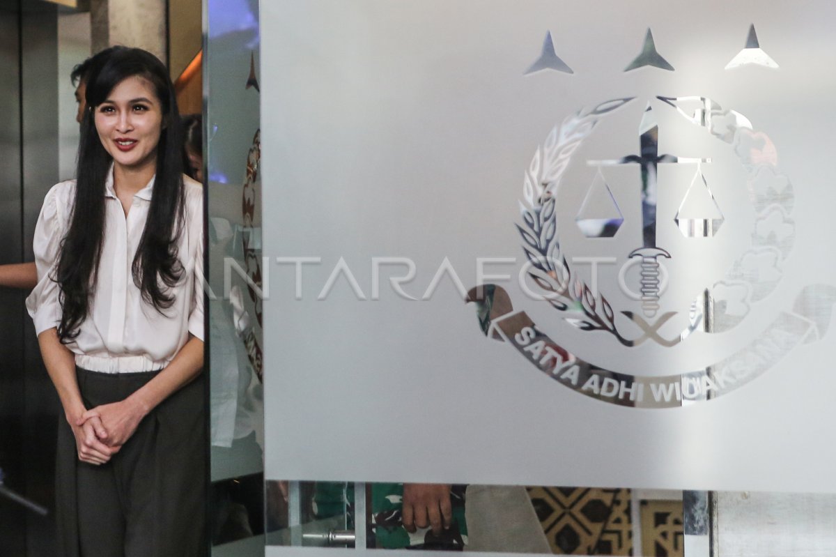 Pemeriksaan Sandra Dewi di Kejagung | ANTARA Foto Pemeriksaan Sandra Dewi di Kejagung | ANTARA Foto
