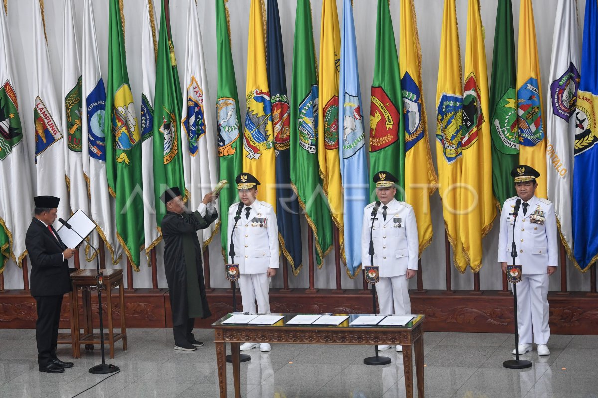 Mendagri melantik tiga Pj Gubernur | ANTARA Foto