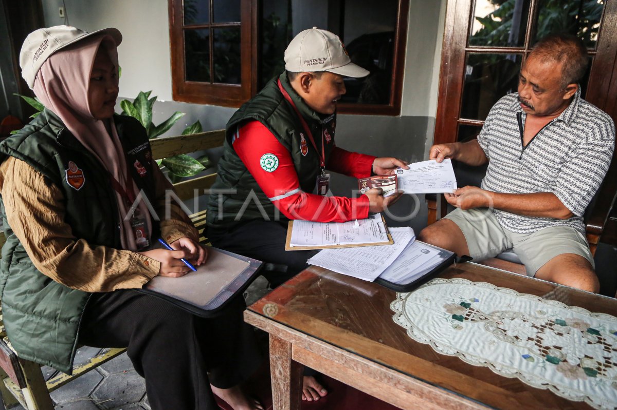 Coklit data pemilih Pilkada serentak di Semarang | ANTARA Foto Coklit data pemilih Pilkada serentak di Semarang | ANTARA Foto