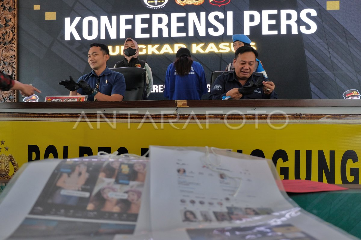 Gelar kasus selebgram promosikan judi online | ANTARA Foto