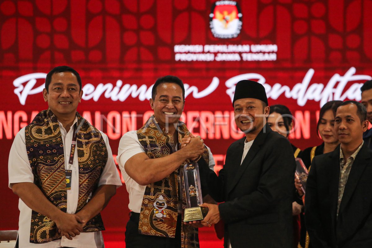 Andika Perkasa-Hendrar Prihadi mendaftar ke KPU Jawa Tengah | ANTARA Foto