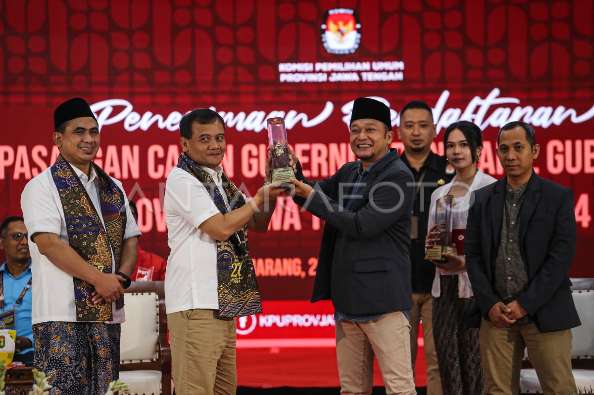 Ahmad Luthfi-Taj Yasin mendaftar ke KPU Jawa Tengah | ANTARA Foto Ahmad Luthfi-Taj Yasin mendaftar ke KPU Jawa Tengah | ANTARA Foto