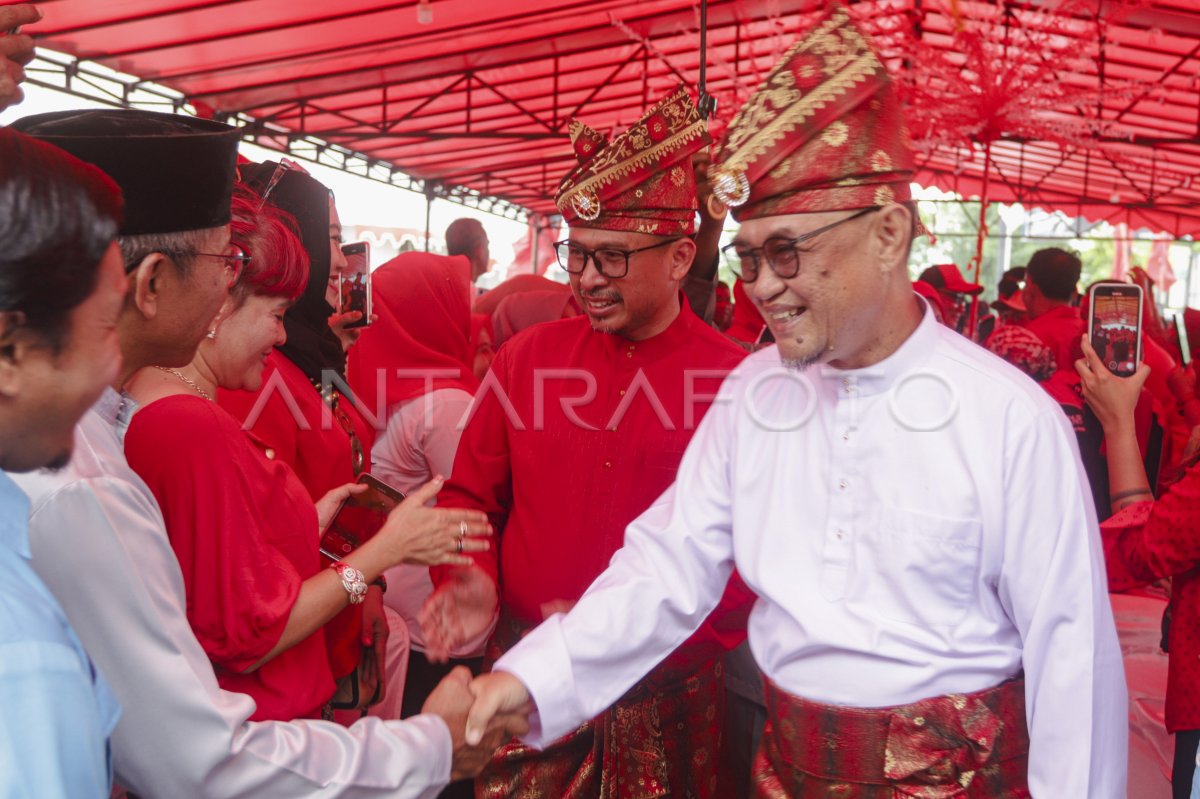 Deklarasi bakal calon Wali Kota Batam | ANTARA Foto Deklarasi bakal calon Wali Kota Batam | ANTARA Foto