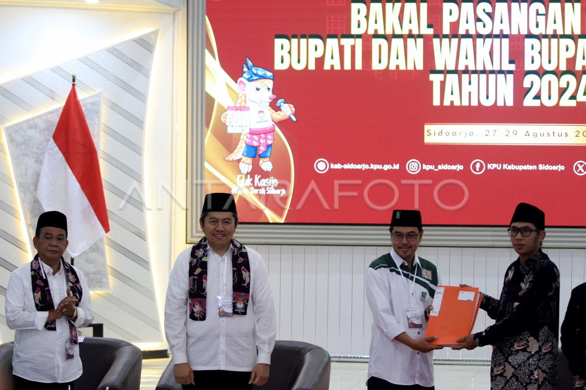 Pendaftaran pasangan bakal calon Bupati Sidoarjo | ANTARA Foto