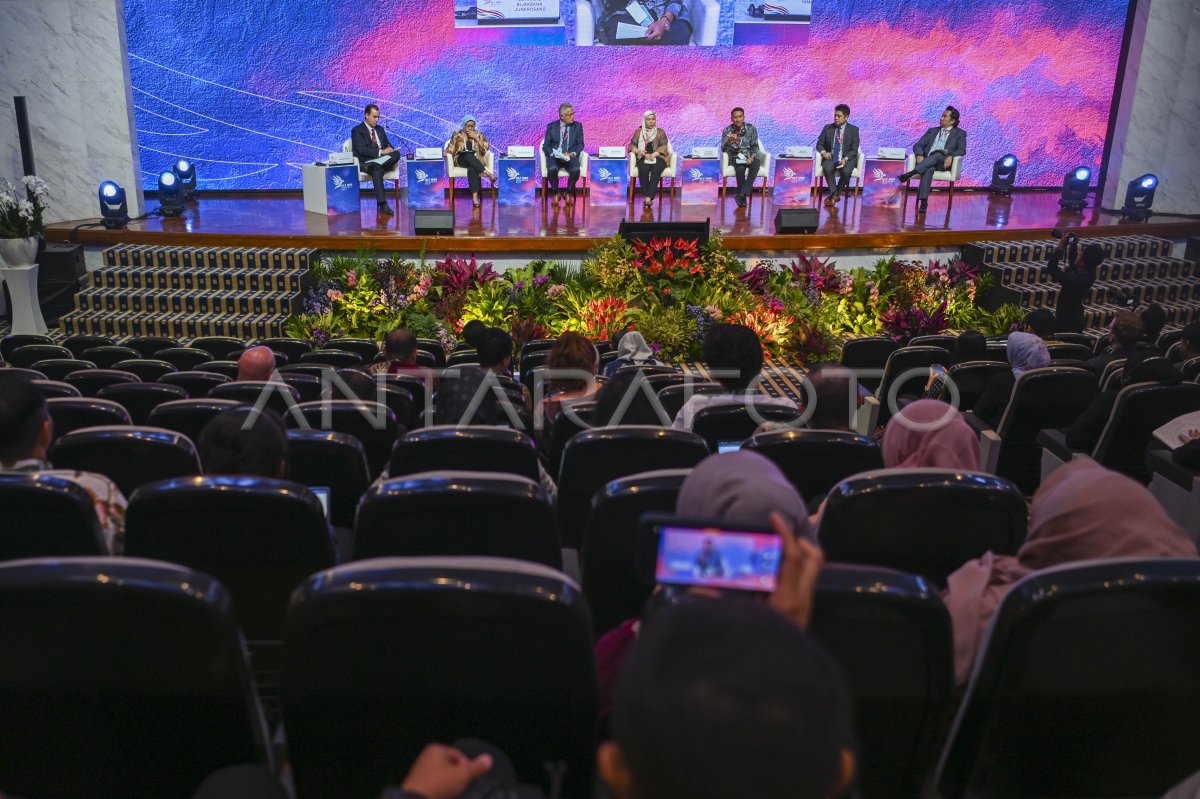 Diskusi panel tematik kedua ekonomi berkelanjutan HLF MSP 2024 | ANTARA Foto