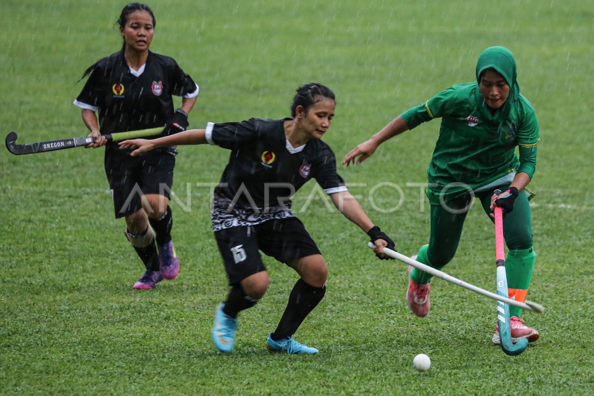 PON XXI Aceh-Sumut: Tim hoki Sumatera Utara kalahkan Kalbar | ANTARA Foto