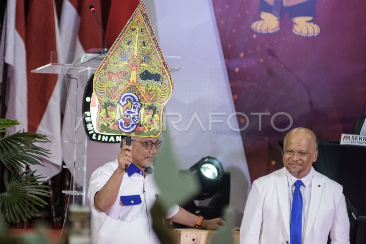 Penepatan nomor urut Cagub dan Cawagub Jabar 2024 | ANTARA Foto