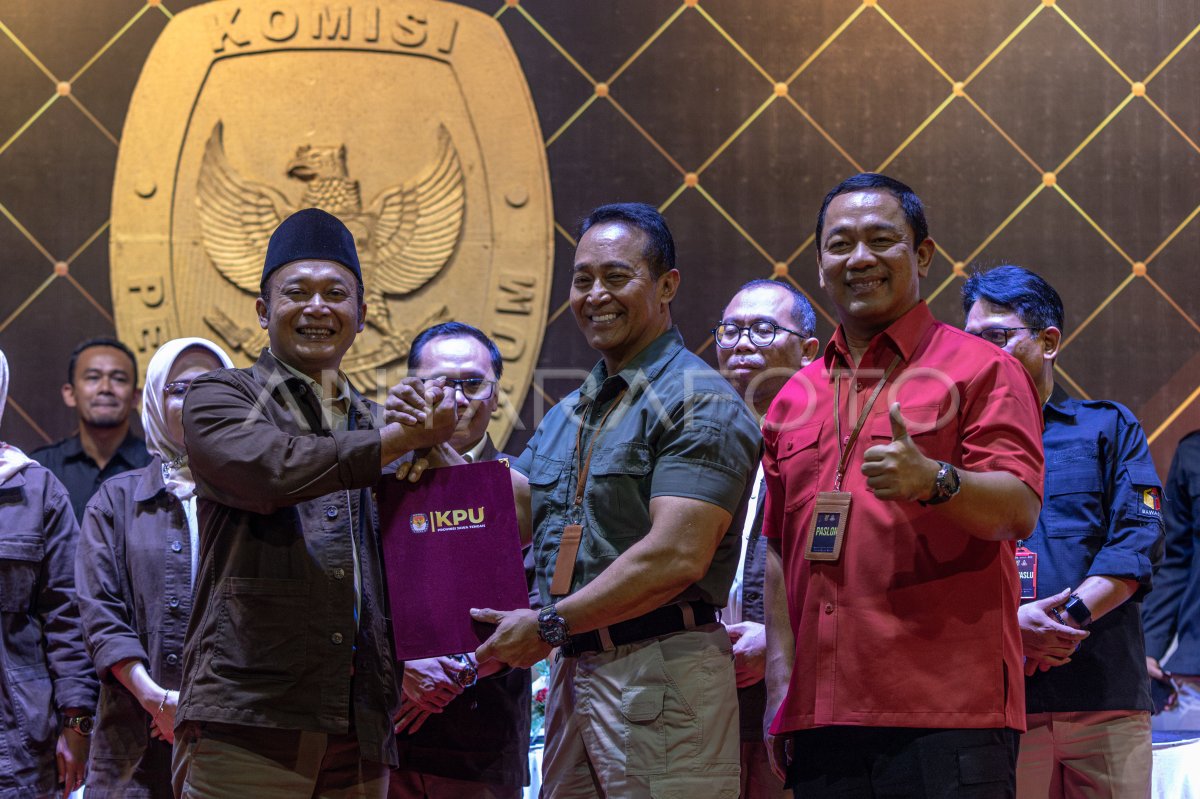 Penetapan nomor urut pasangan cagub-cawagub Jateng | ANTARA Foto Penetapan nomor urut pasangan cagub-cawagub Jateng | ANTARA Foto