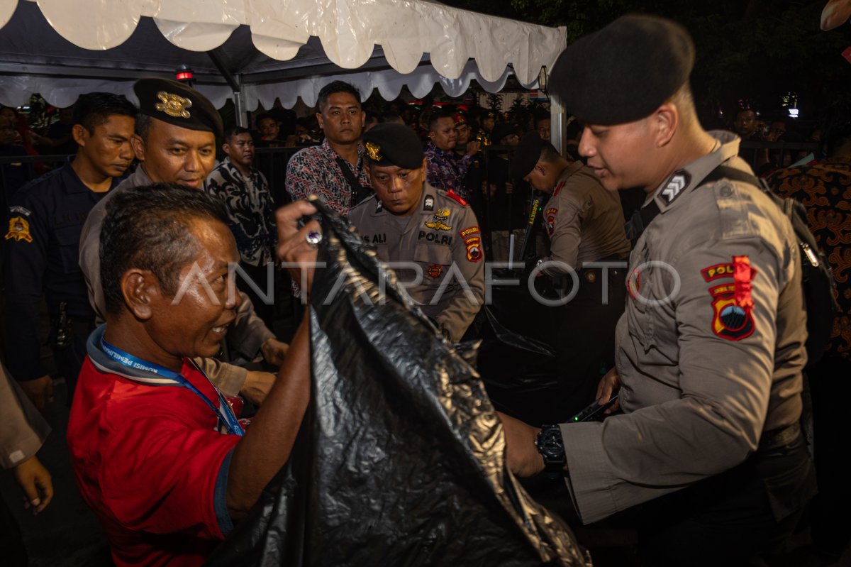 Pengamanan penetapan nomor urut pasangan cagub-cawagub Jateng | ANTARA Foto