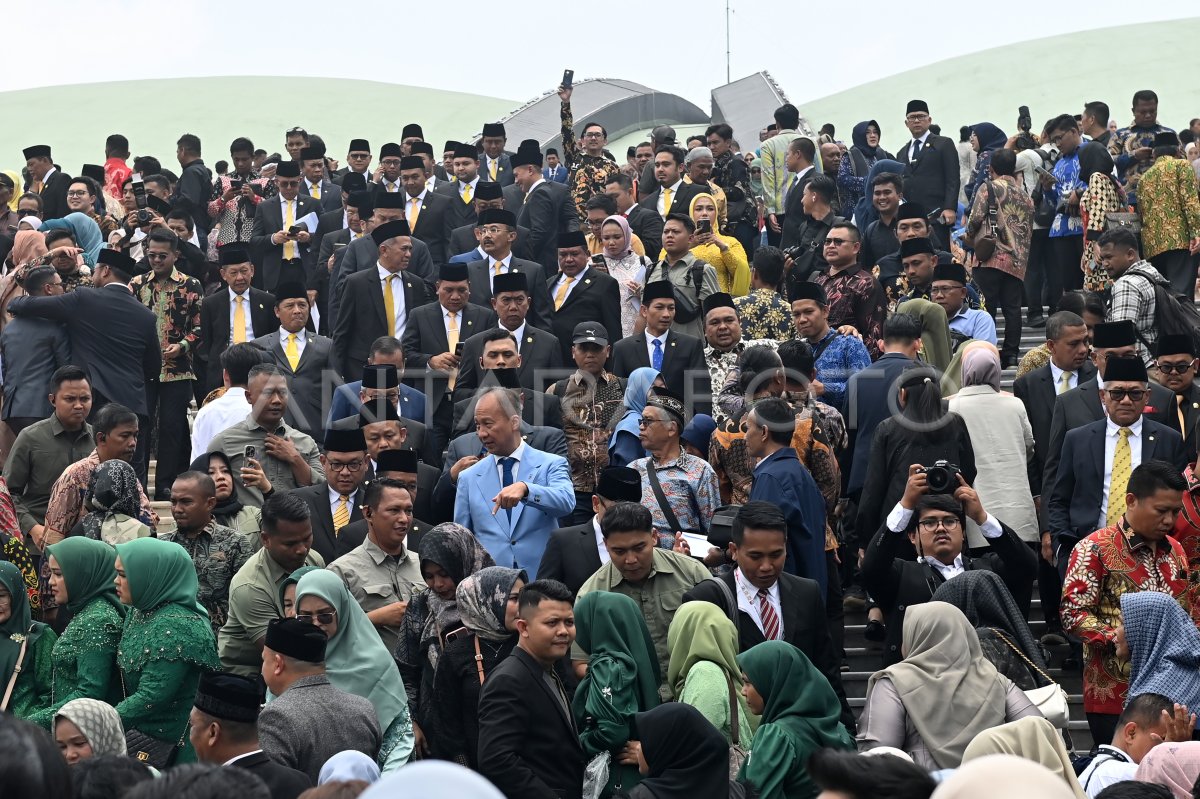 Pelantikan anggota MPR DPR dan DPD masa bakti 2024-2029 | ANTARA Foto Pelantikan anggota MPR DPR dan DPD masa bakti 2024-2029 | ANTARA Foto