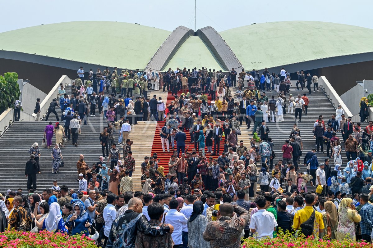 Pelantikan anggota MPR DPR dan DPD masa bakti 2024-2029 | ANTARA Foto Pelantikan anggota MPR DPR dan DPD masa bakti 2024-2029 | ANTARA Foto