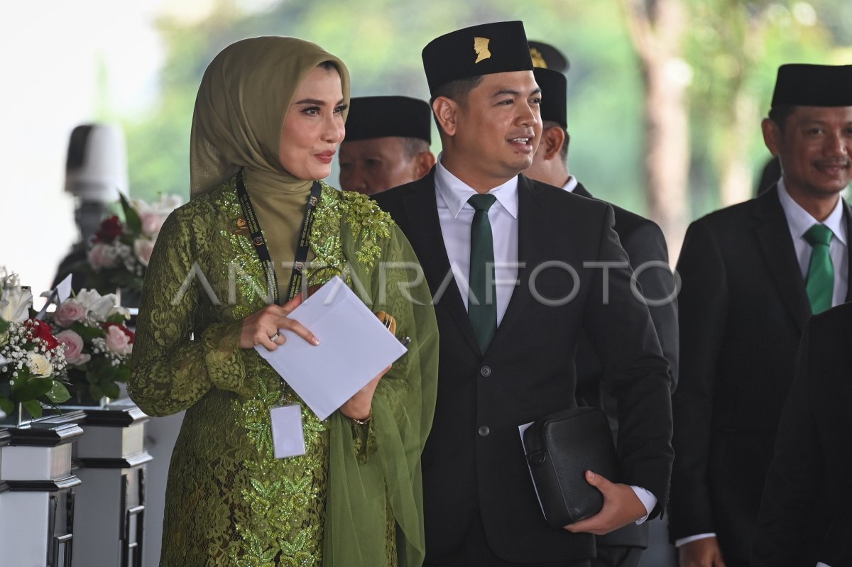 Pelantikan anggota parlemen masa bakti 2024-2029 | ANTARA Foto