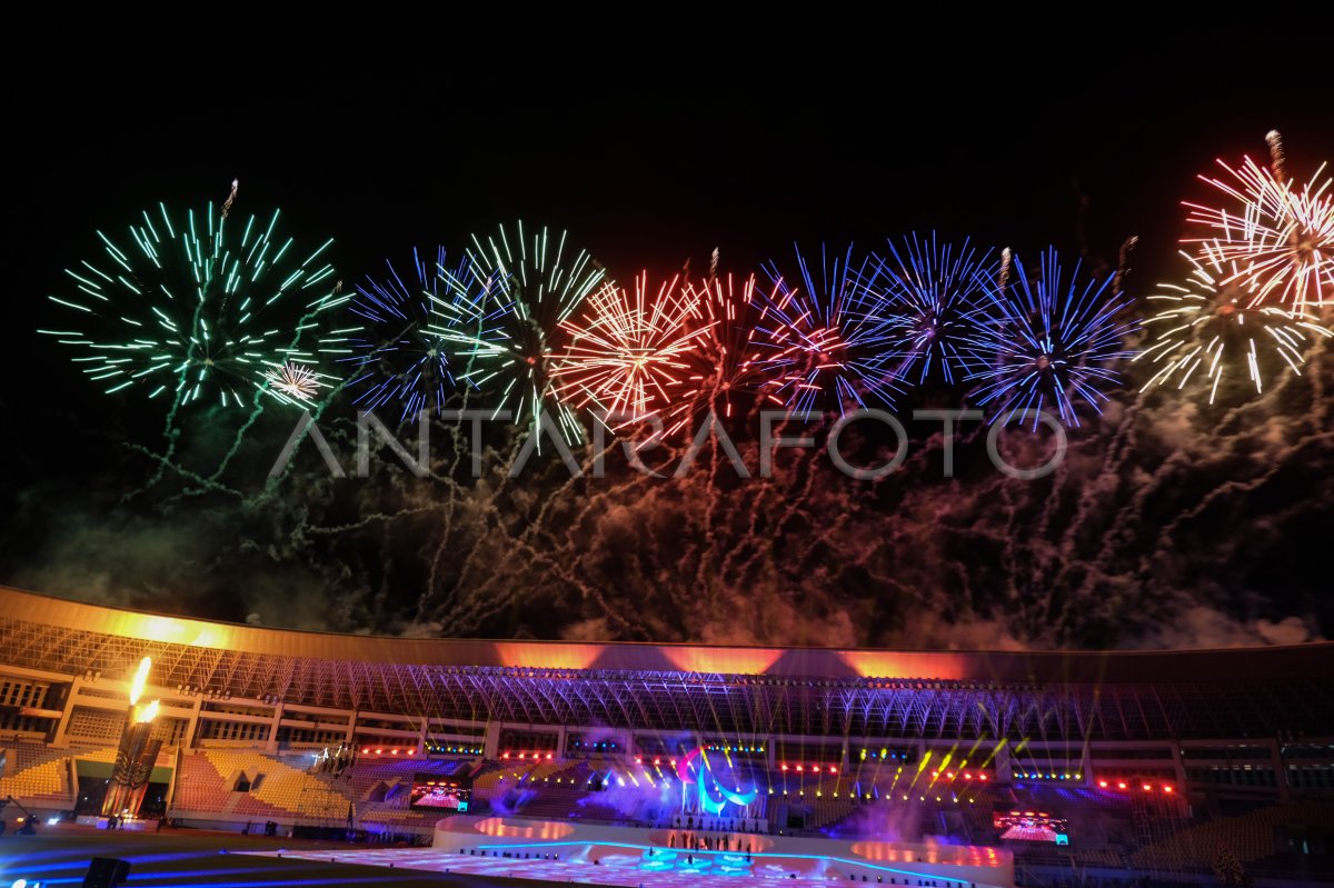 Upacara pembukaan Peparnas XVII Solo 2024 | ANTARA Foto