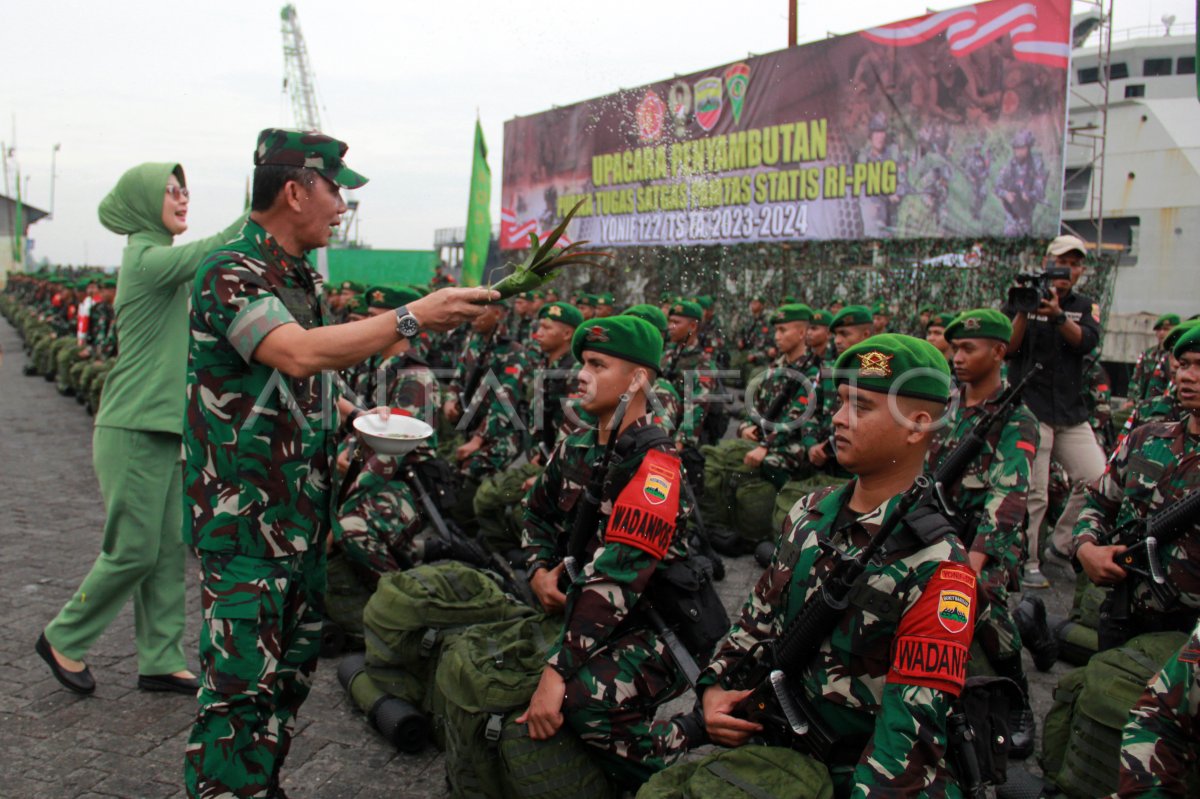 Penyambutan Satgas Pamtas RI-PNG di Medan | ANTARA Foto