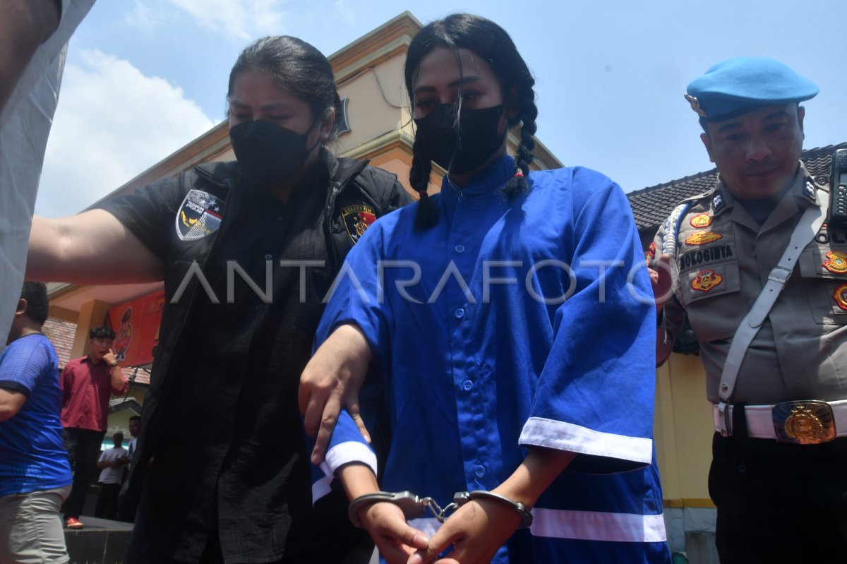 Rilis kasus judi online selebgram Bogor | ANTARA Foto