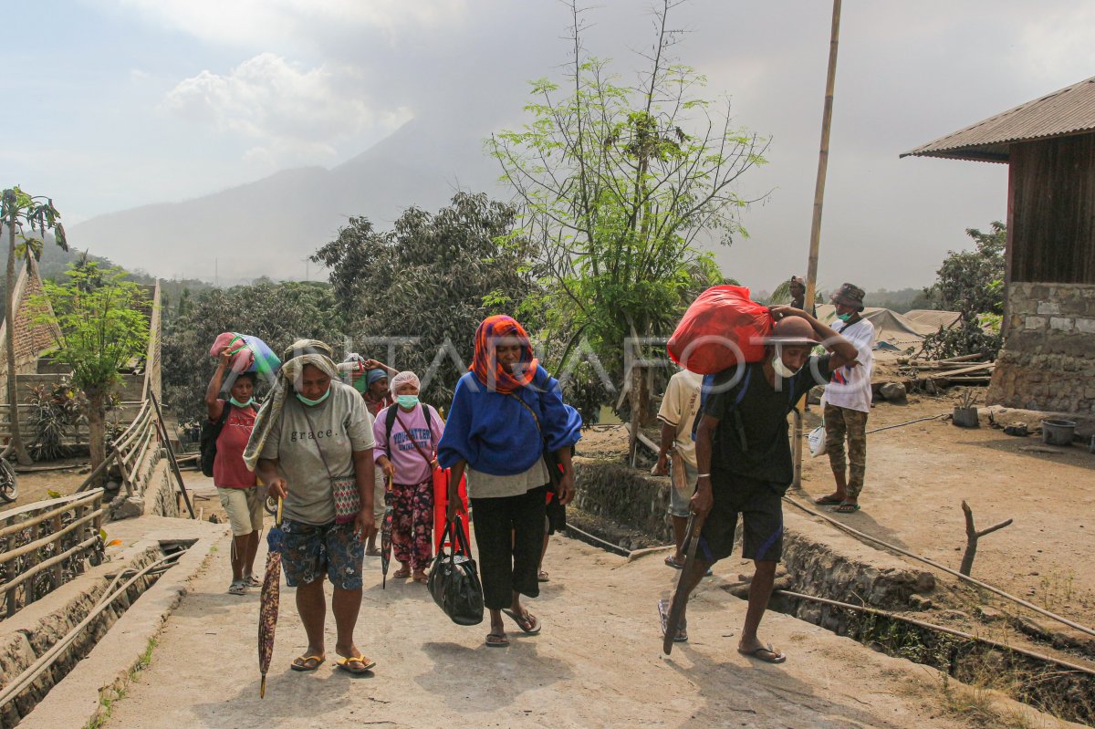 Jumlah pengungsi dampak erupsi Gunung Lewotobi | ANTARA Foto Jumlah pengungsi dampak erupsi Gunung Lewotobi | ANTARA Foto