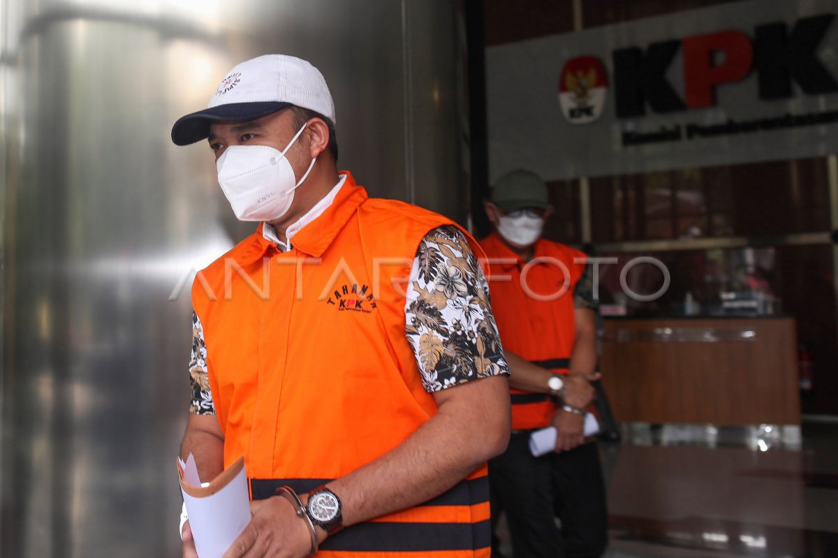 Pemeriksaan Tersangka dugaan korupsi Bandung Smart City | ANTARA Foto