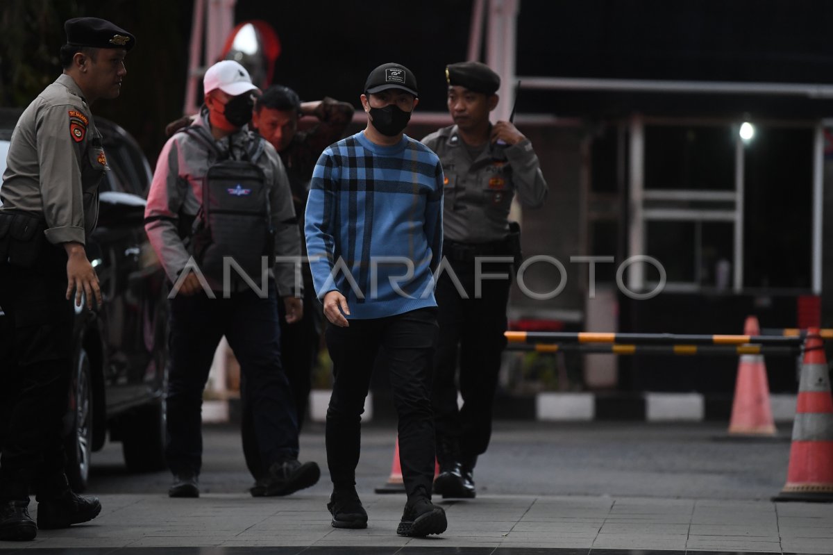 KPK OTT Pj Wali Kota Pekanbaru | ANTARA Foto