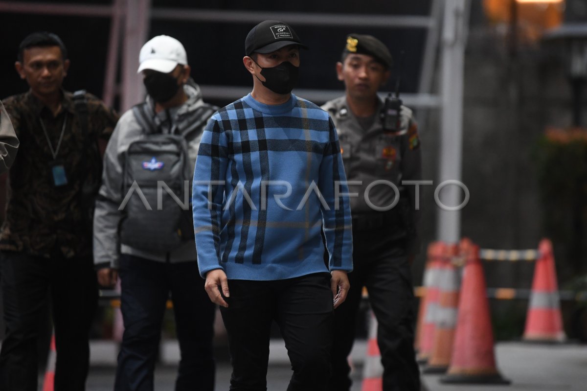 KPK OTT Pj Wali Kota Pekanbaru | ANTARA Foto