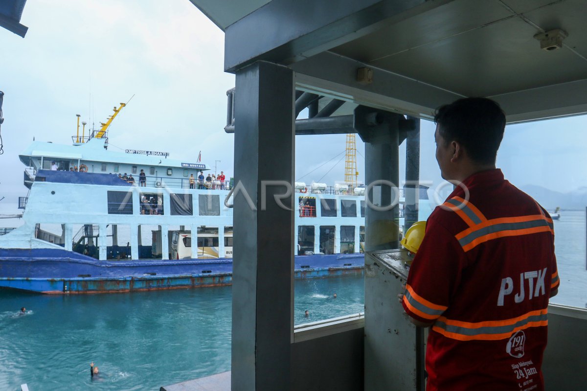 Persiapan pelabuhan Ketapang jelang libur Natal dan Tahun Baru | ANTARA Foto