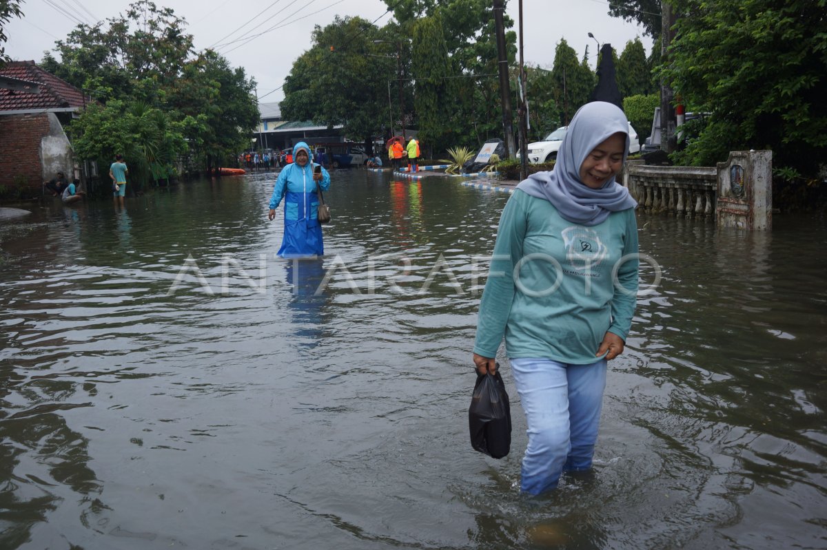 Banjir di Jombang mulai surut | ANTARA Foto