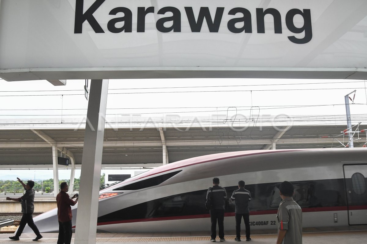 Pengoperasian Stasiun Whoosh Karawang | ANTARA Foto