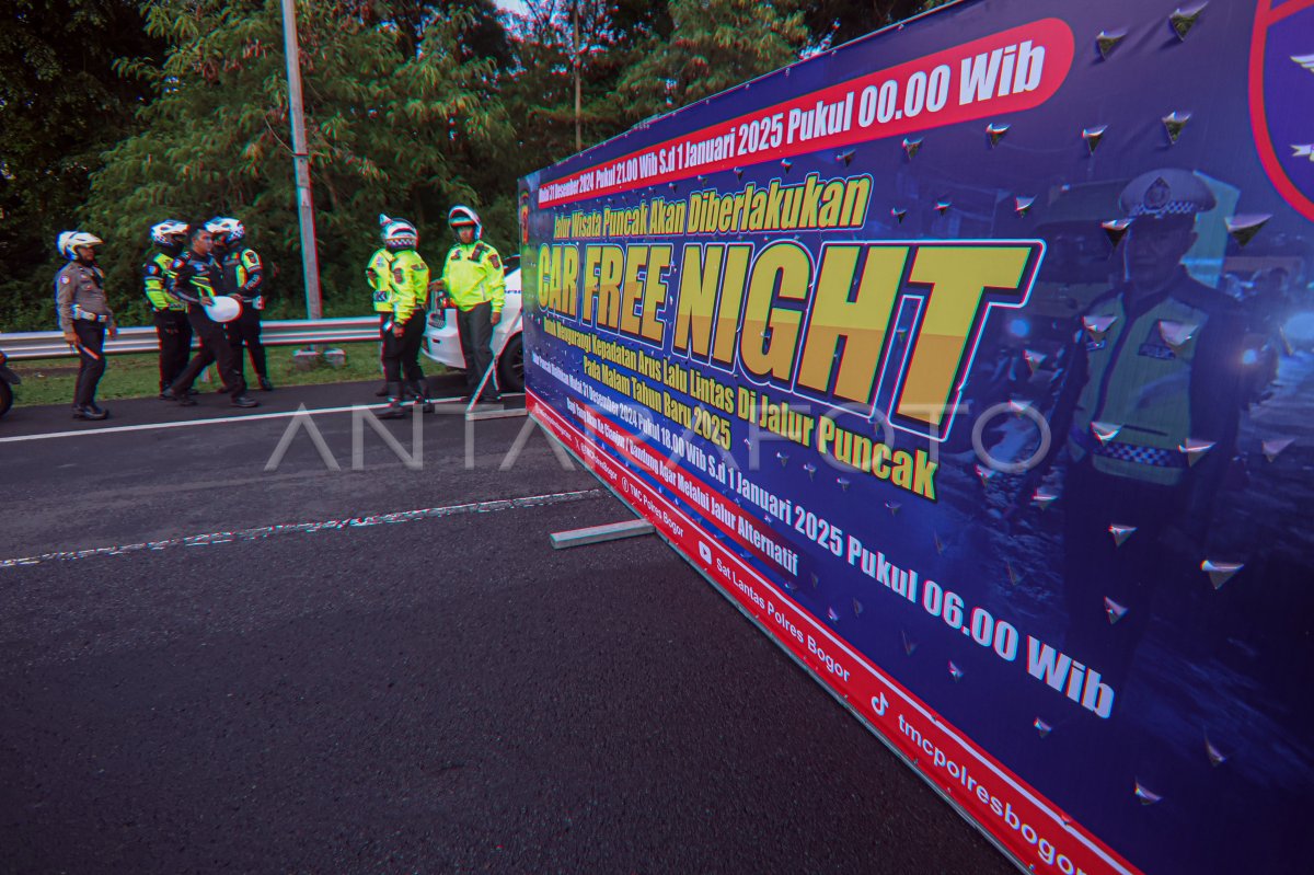 Pemberlakuan Car Free Night di Puncak Bogor | ANTARA Foto
