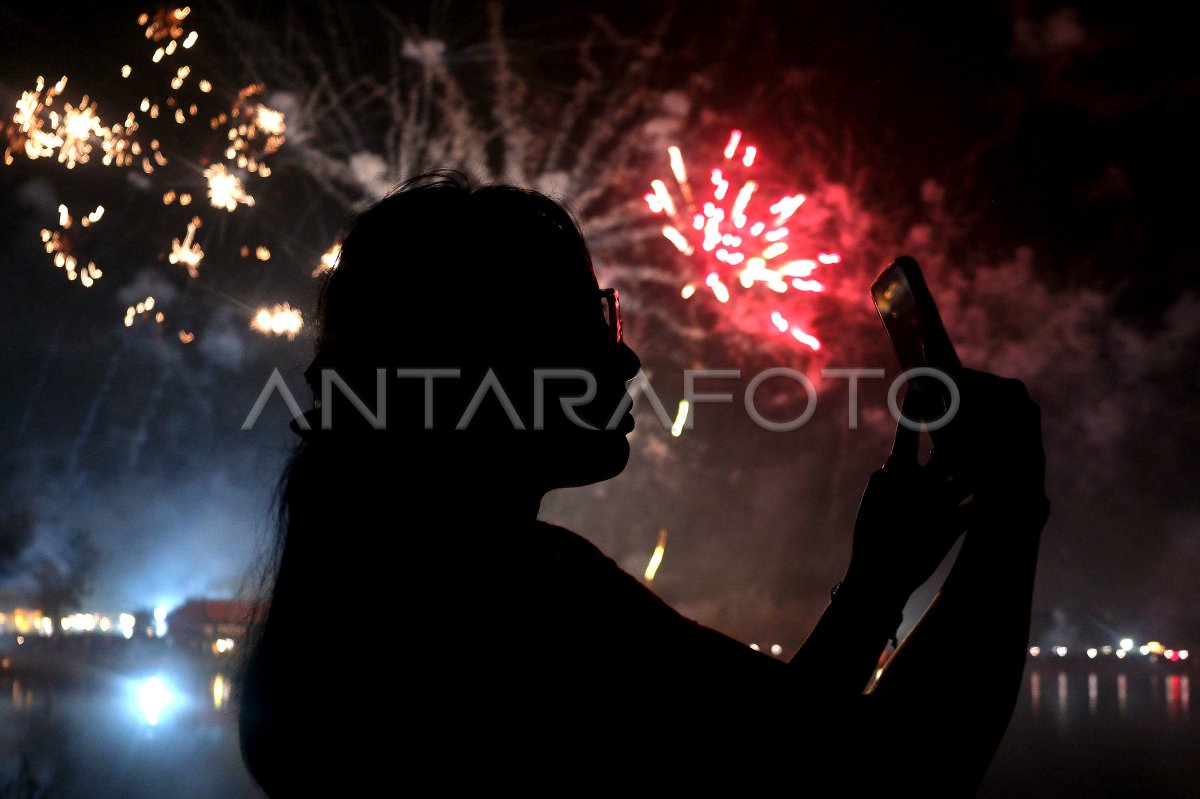 Perayaan Tahun Baru 2025 di Denpasar | ANTARA Foto