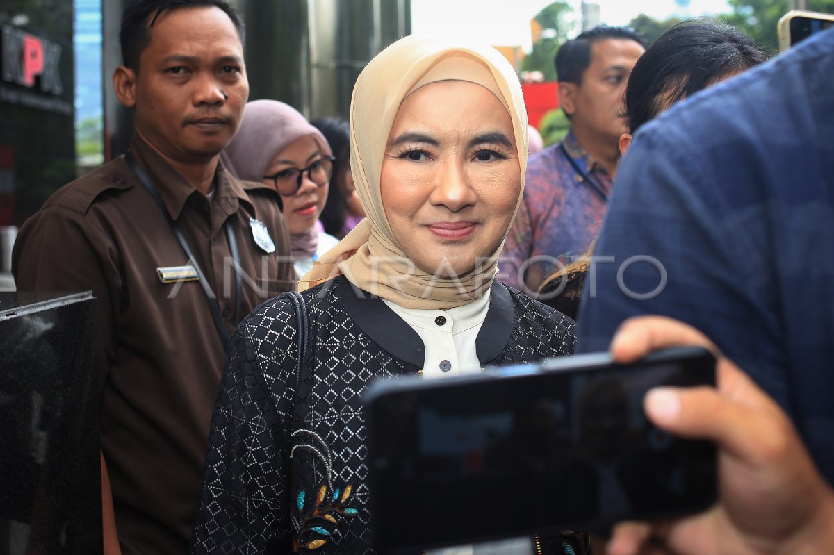 Pemeriksaan mantan Dirut Pertamina Nicke Widyawati | ANTARA Foto
