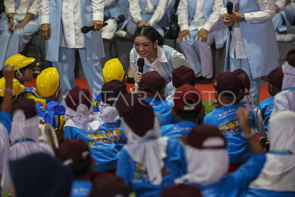 Kunjungan Ketua Umum Seruni di Kota Serang | ANTARA Foto