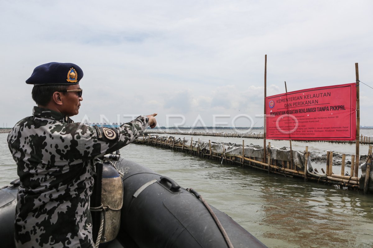 PSDKP segel pagar laut di perairan Bekasi | ANTARA Foto